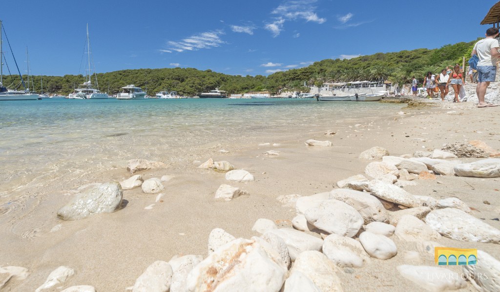 The Paklinski Islands Getaway - Hvar Tours